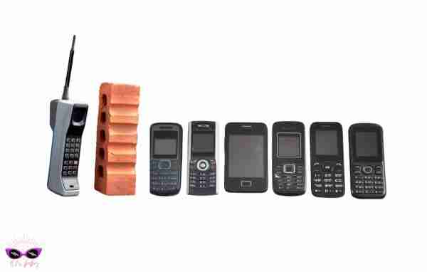 The History Of The First Cell Phone To Now Having A Smartphone