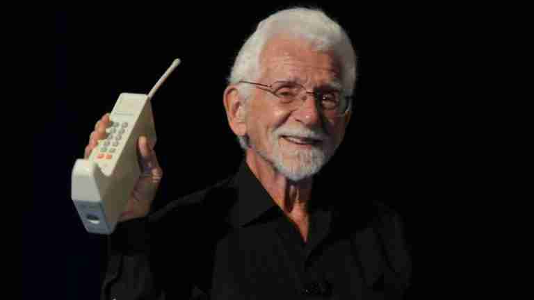 Who Invented The First Cell Phone? Dr. Martin Cooper's Complete Story ...